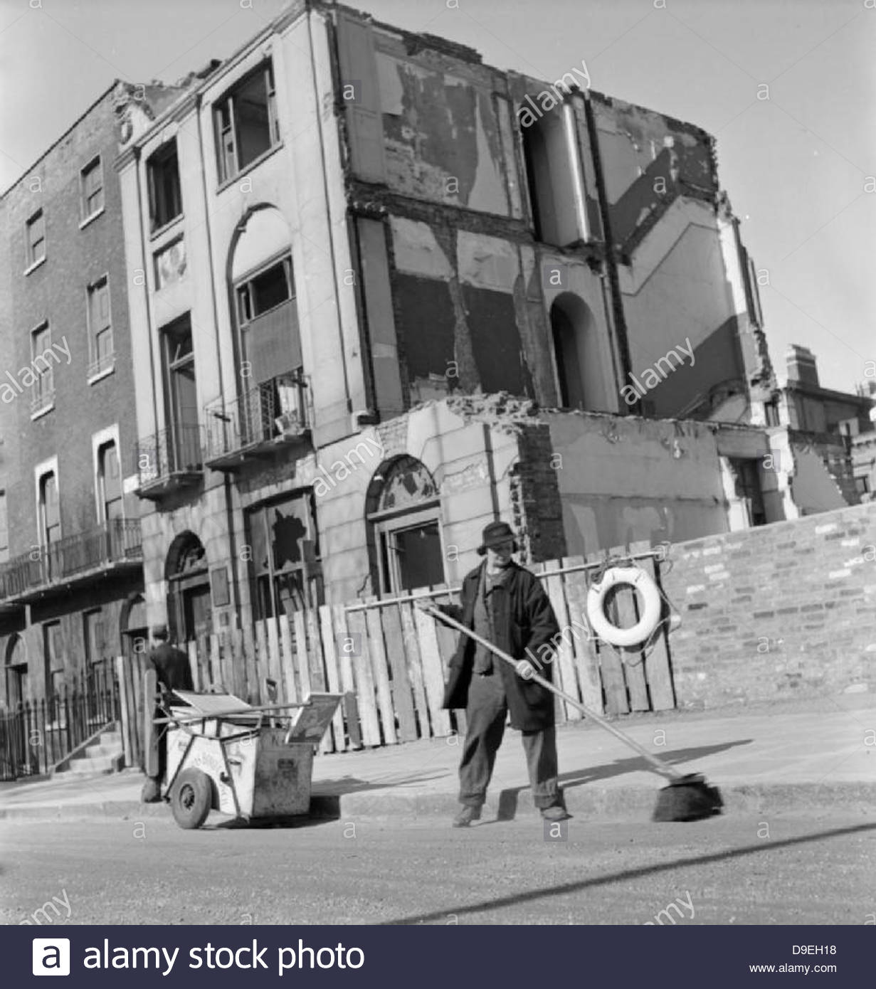 Dustmen Black and White Stock Photos & Images - Alamy