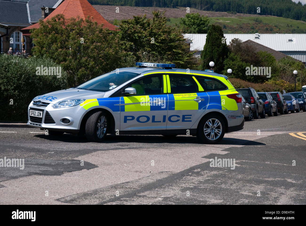 2012 Police Scotland Ford Focus Estate Patrol Car Stock Photo - Alamy
