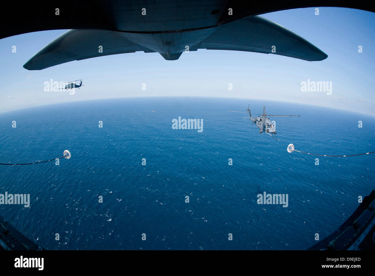 Refueling probe hi-res stock photography and images - Alamy