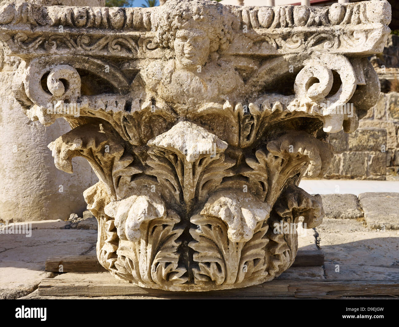 Roman capitals hi-res stock photography and images - Alamy