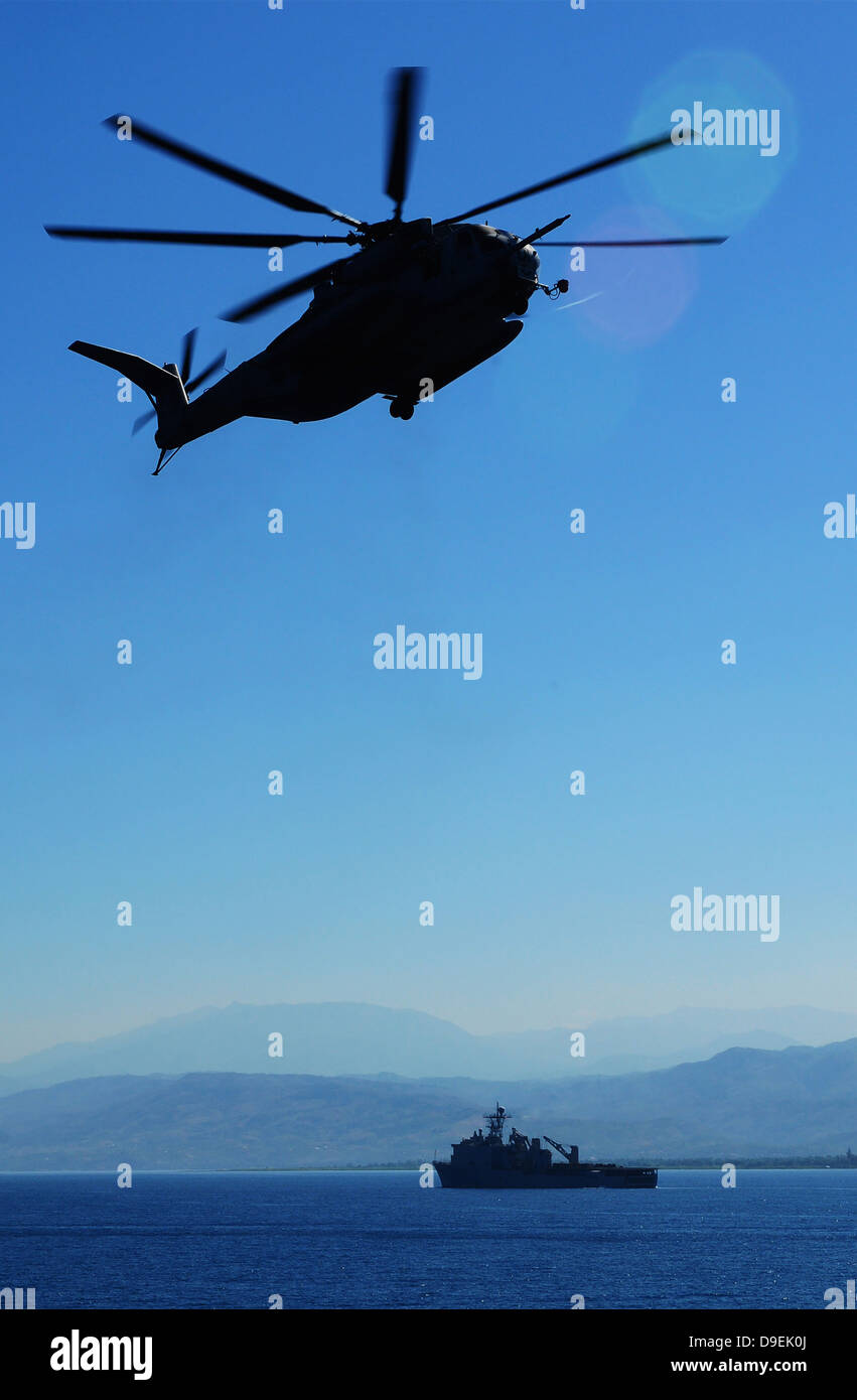 A CH-53E Super Stallion helicopter Stock Photo - Alamy