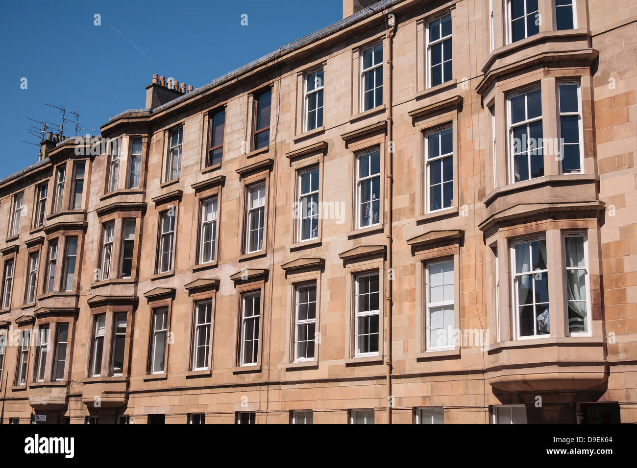 A typical Glasgow sandstone tenament block Stock Photo - Alamy