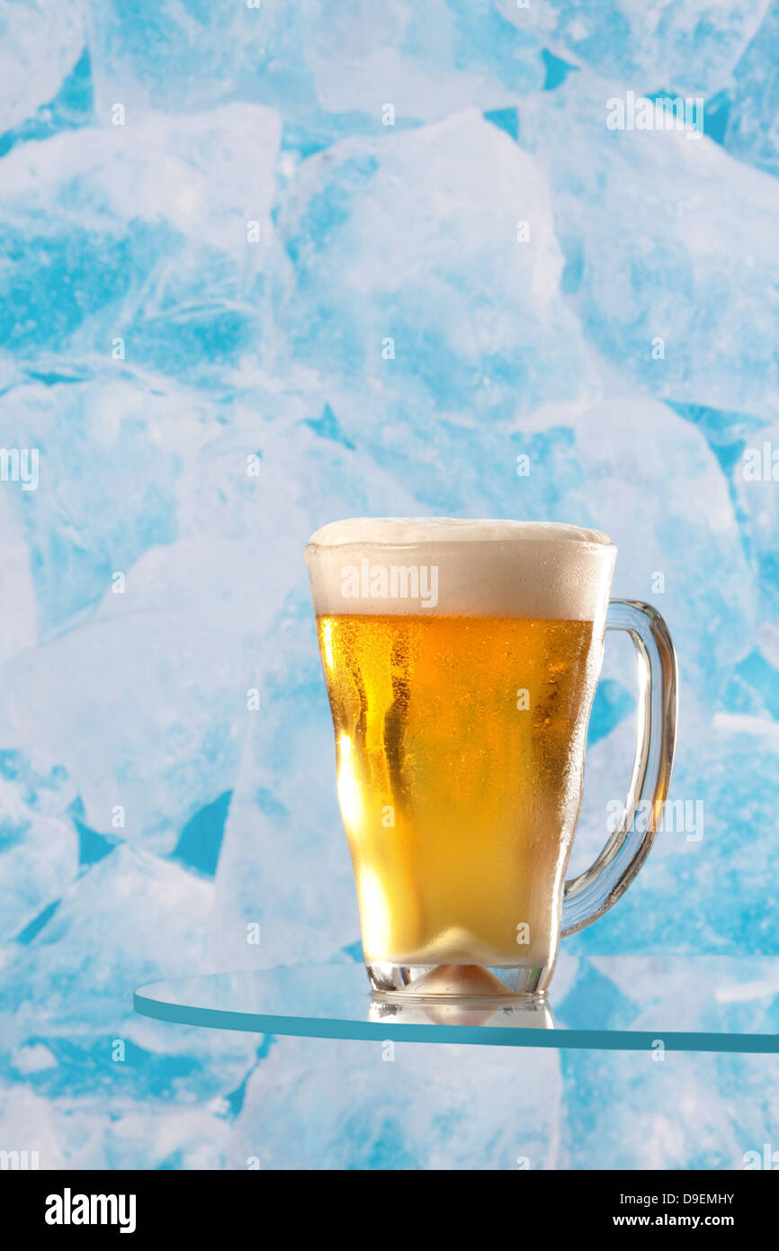 Draft ice hi-res stock photography and images - Alamy