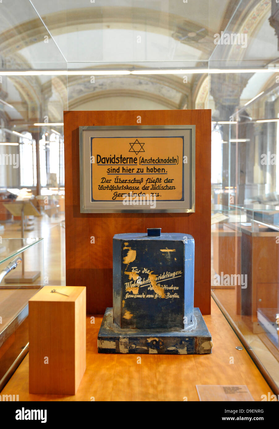 Indoor photograph Star of David constant exhibition Doing on the gates ...