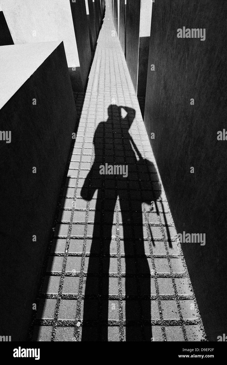 Holocaust photographer Black and White Stock Photos & Images - Alamy