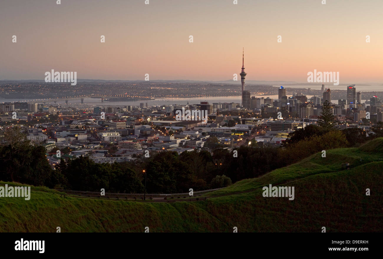 Auckland sunrise hi-res stock photography and images - Alamy