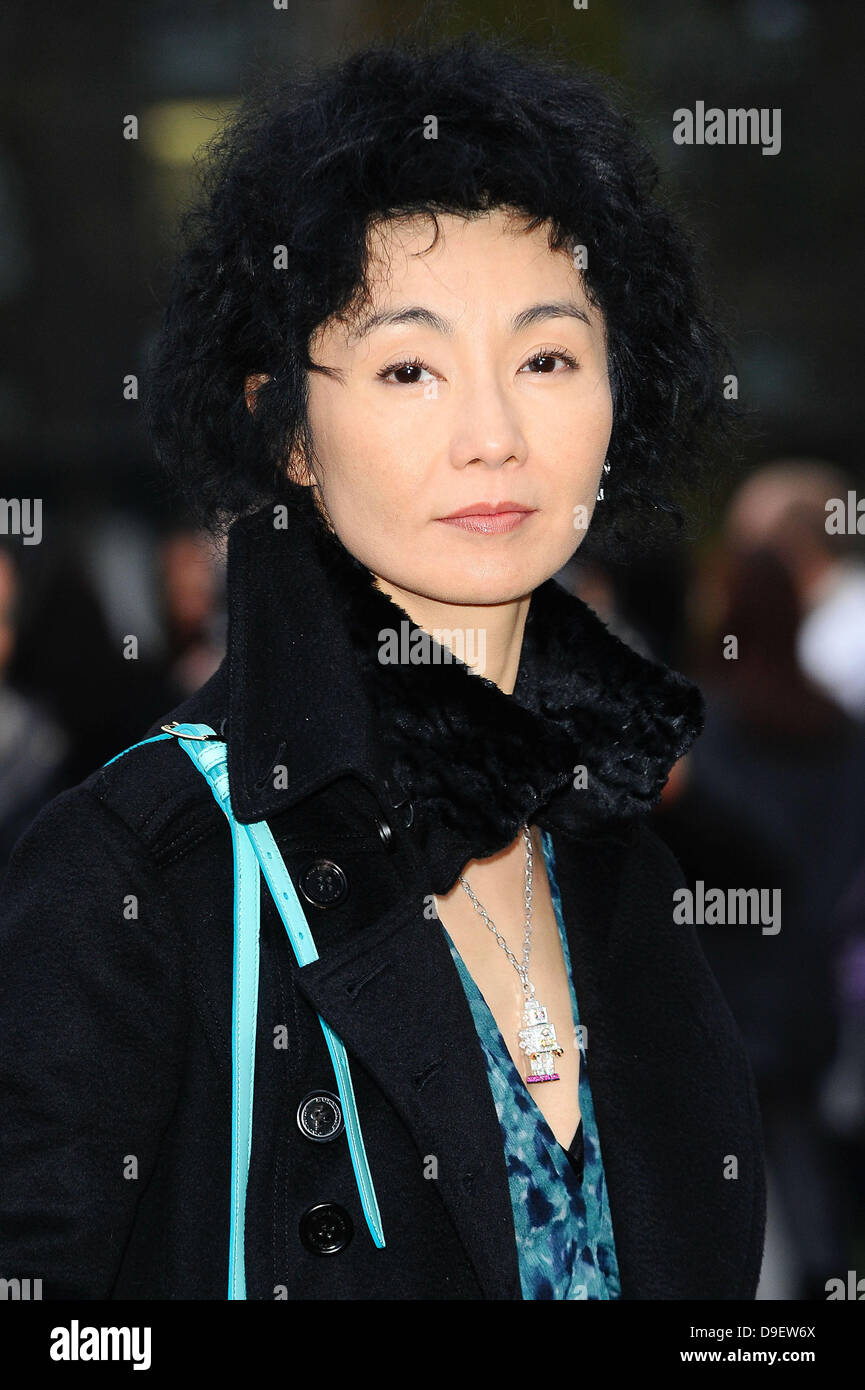 Maggie cheung london fashion week hi-res stock photography and images ...