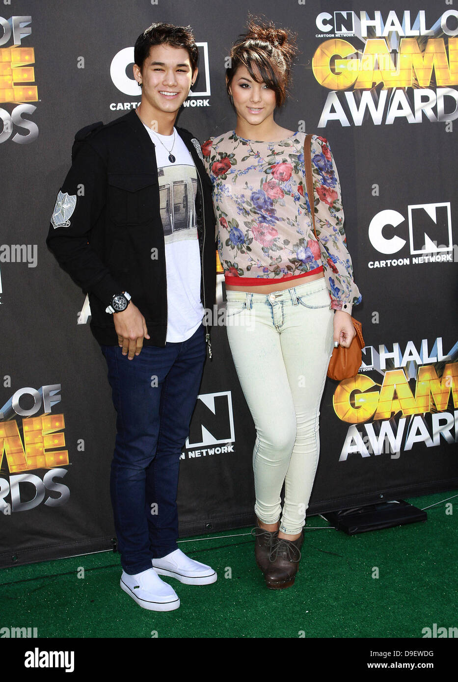 BooBoo Stewart and Fivel Stewart Cartoon Network 'Hall of Game Awards ...