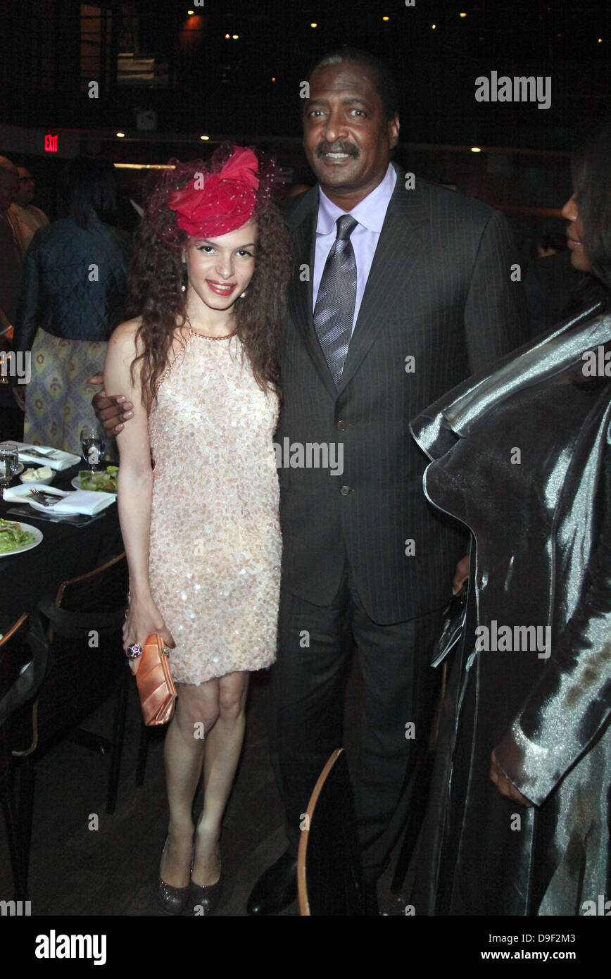 Alex Young and Mathew Knowles Living Legends Foundation announces its ...