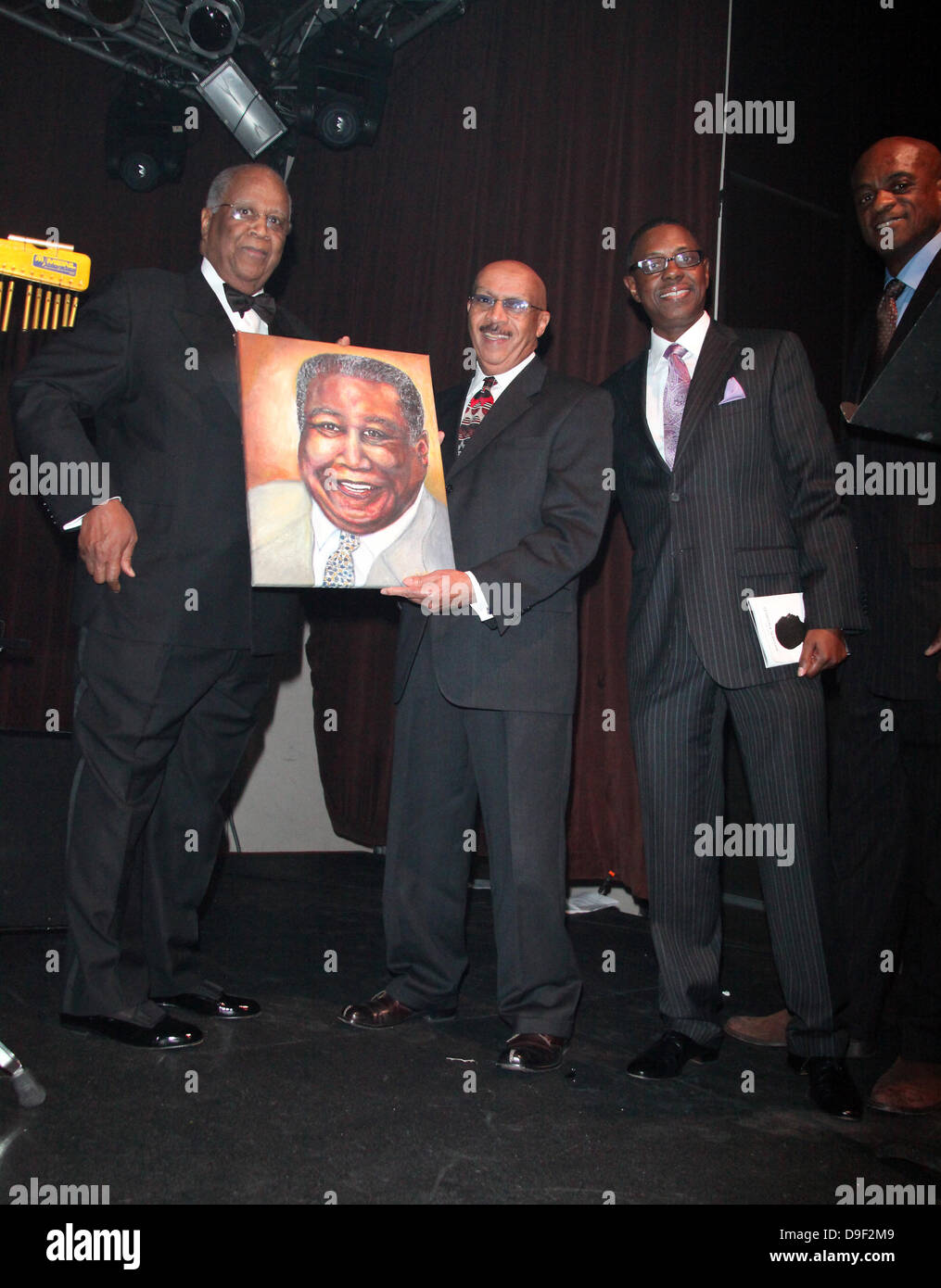 Russell Perry Living Legends Foundation announces its 2011 Honorees in ...