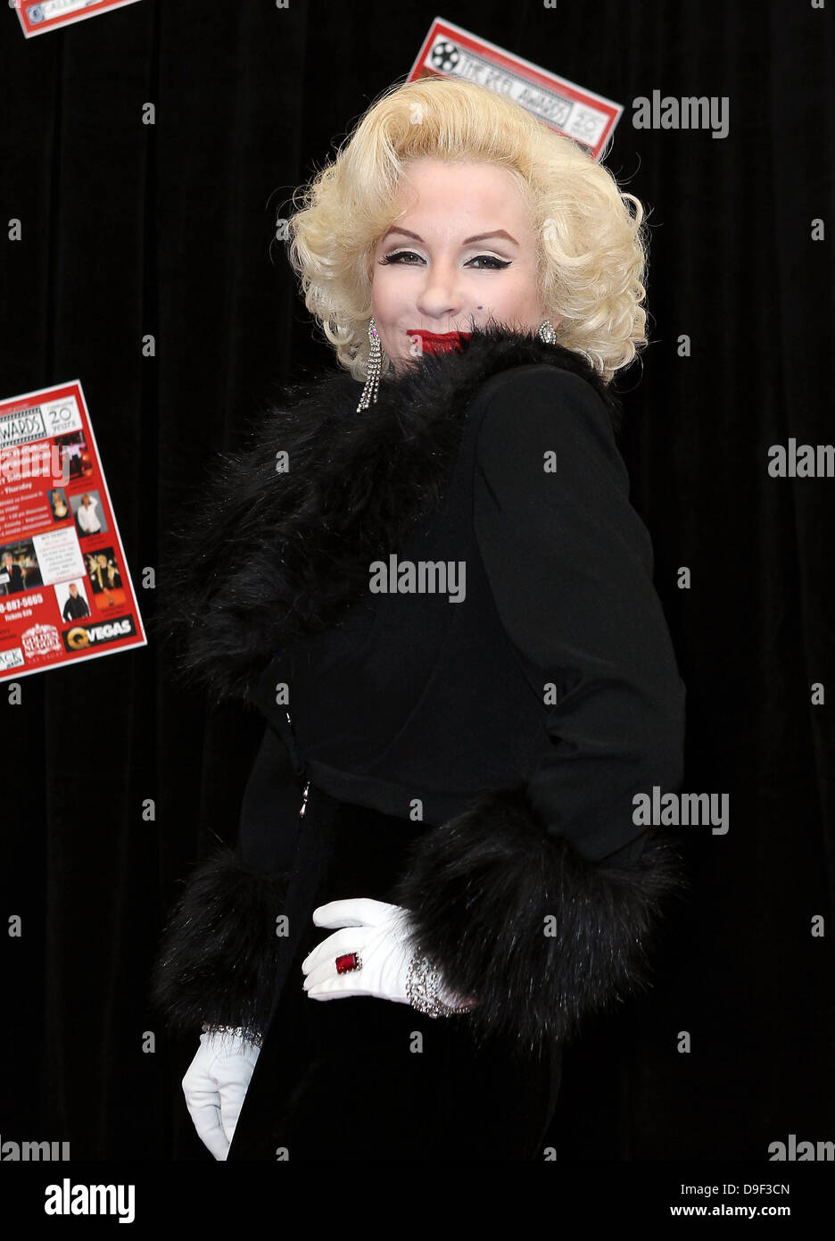 Janet Valentine as MARILYN MONROE THE REEL AWARDS - A Star-Studded Show ...
