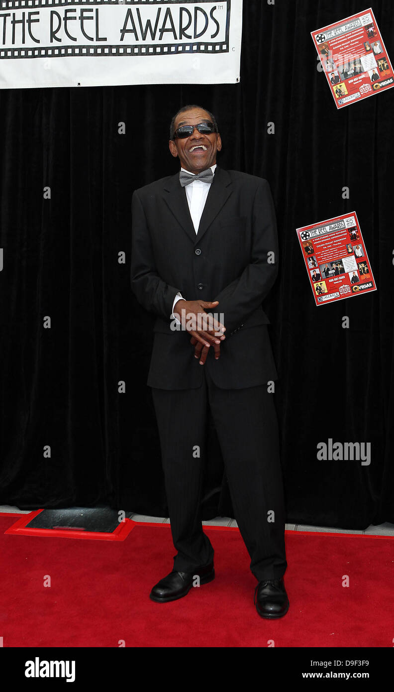 Johnnie Smoot as RAY CHARLES THE REEL AWARDS - A Star-Studded Show ...