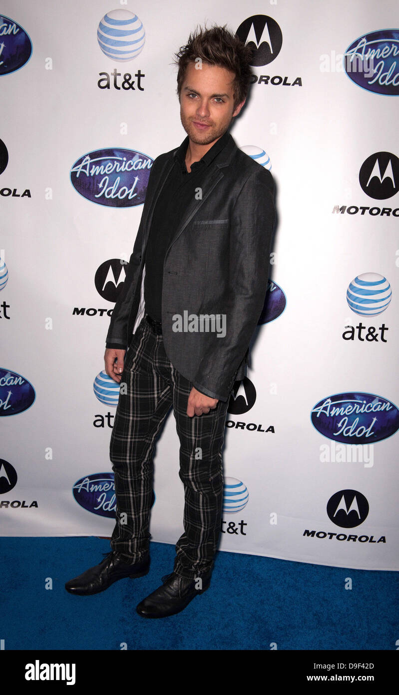 Thomas Dekker Idol Prom: The 2011 Debut Of The American Idol Top 24 ...