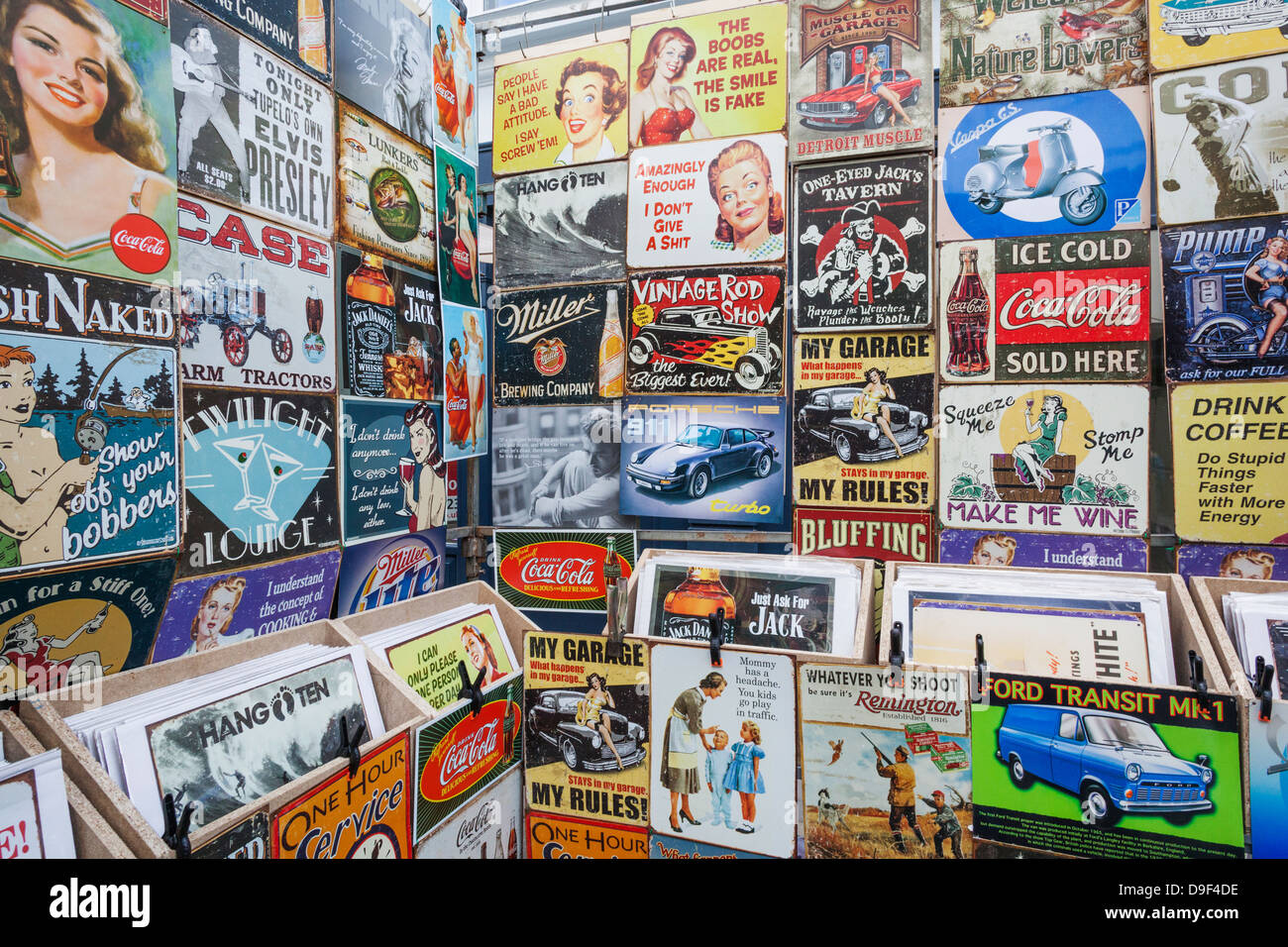 Vintage signs hi-res stock photography and images - Alamy
