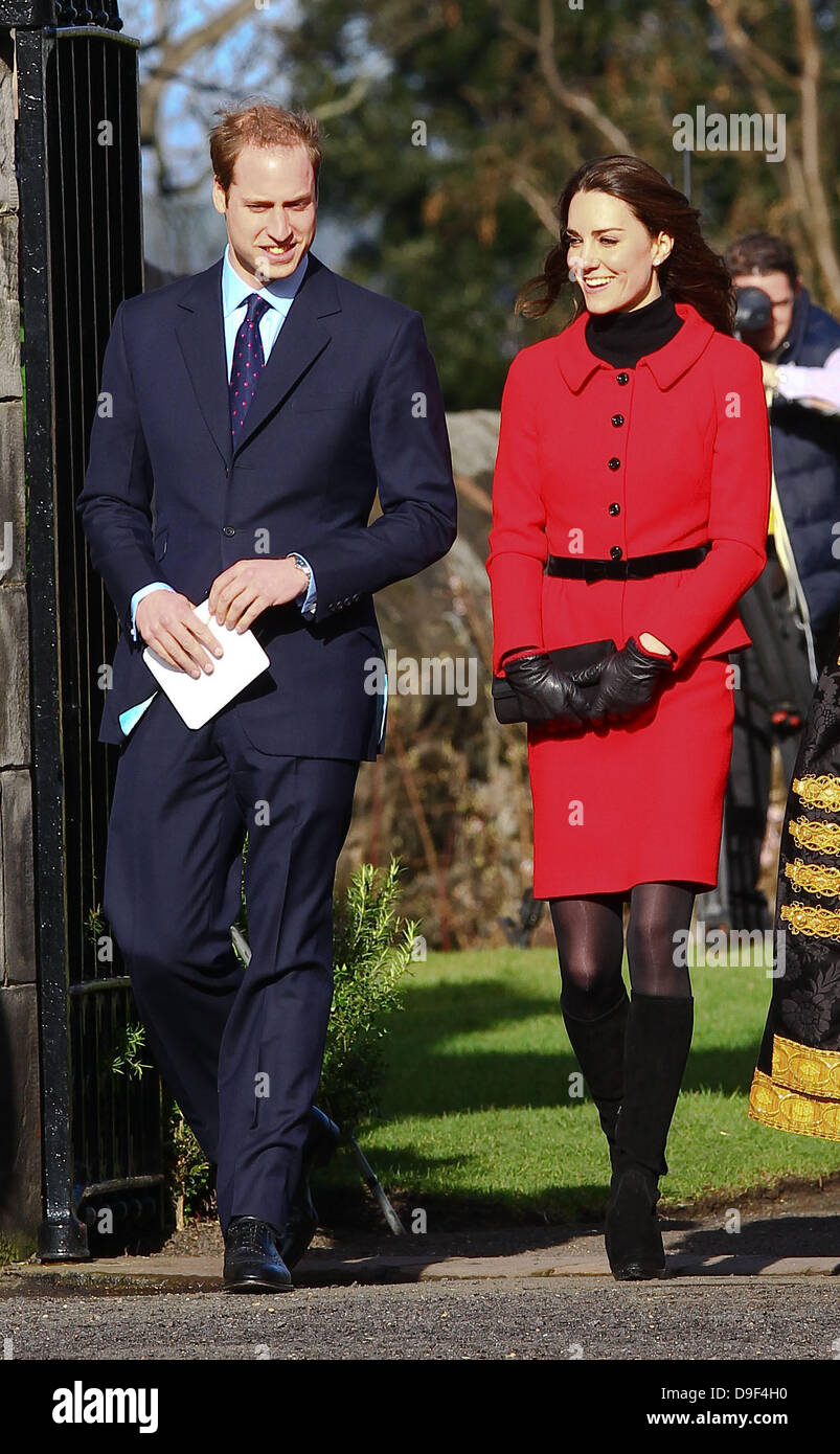 Prince William and Kate Middleton return to St. Andrews university ...