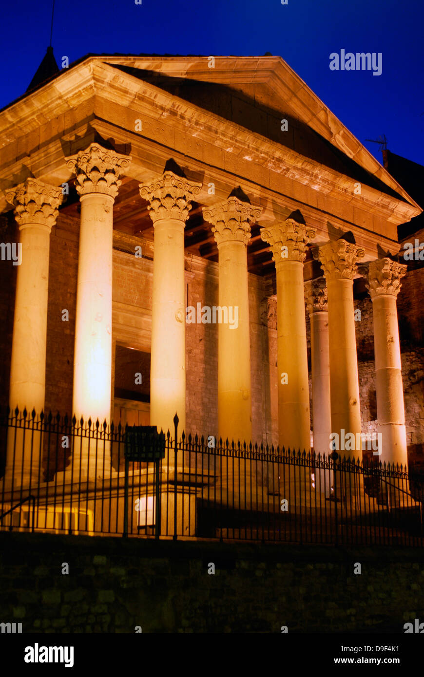 Temple historical hi-res stock photography and images - Alamy