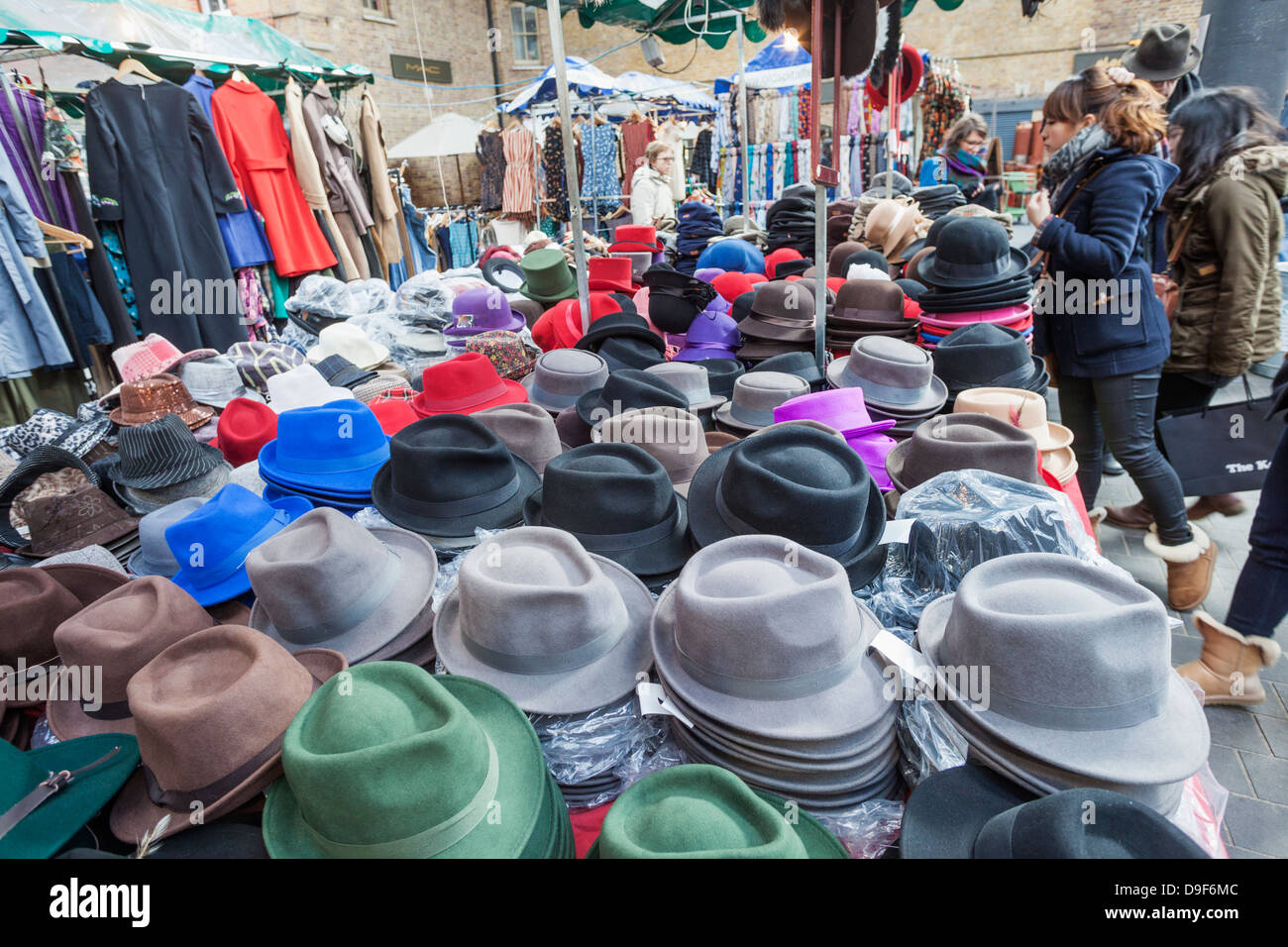 Old hat shop london hi-res stock photography and images - Alamy
