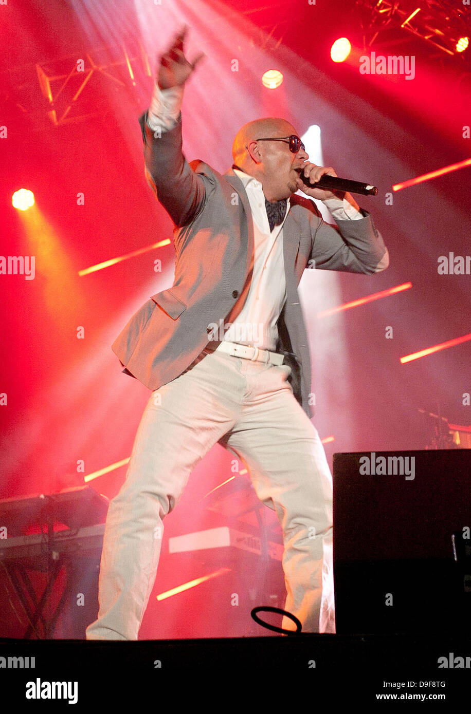 Rapper Pitbull performing on the Music Plaza stage during Mardi Gras at ...
