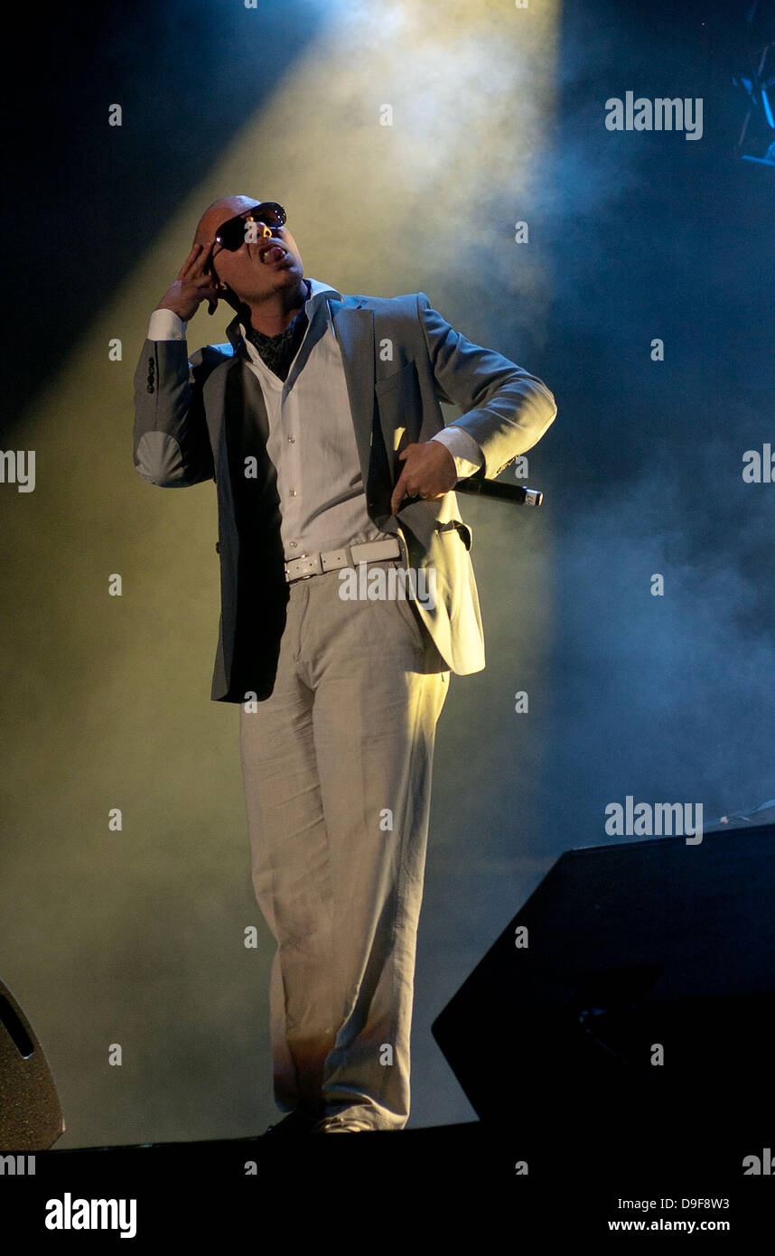 Rapper Pitbull performing on the Music Plaza stage during Mardi Gras at ...