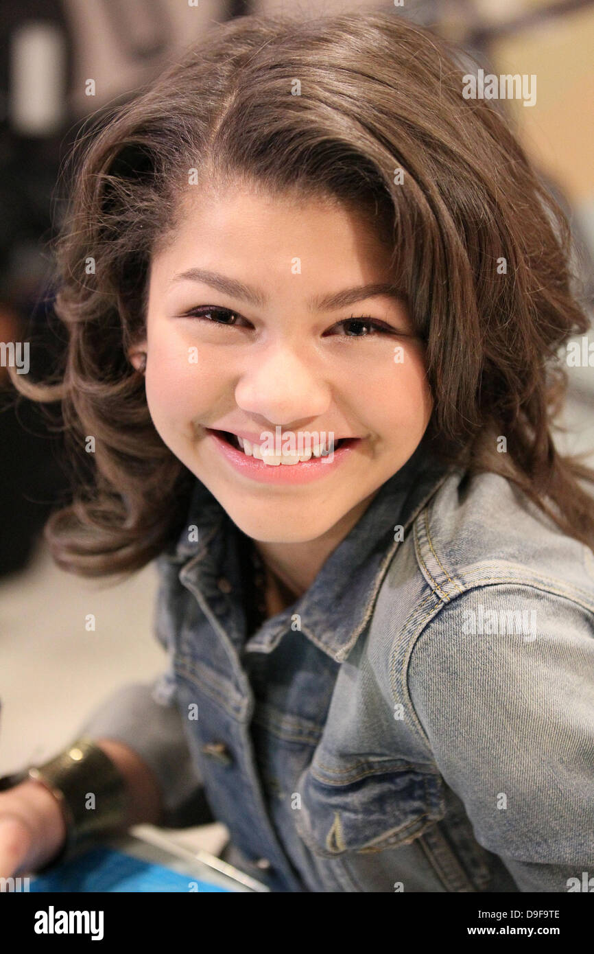 Zendaya Coleman star of the Disney Channel’s new hit series "Shake it ...