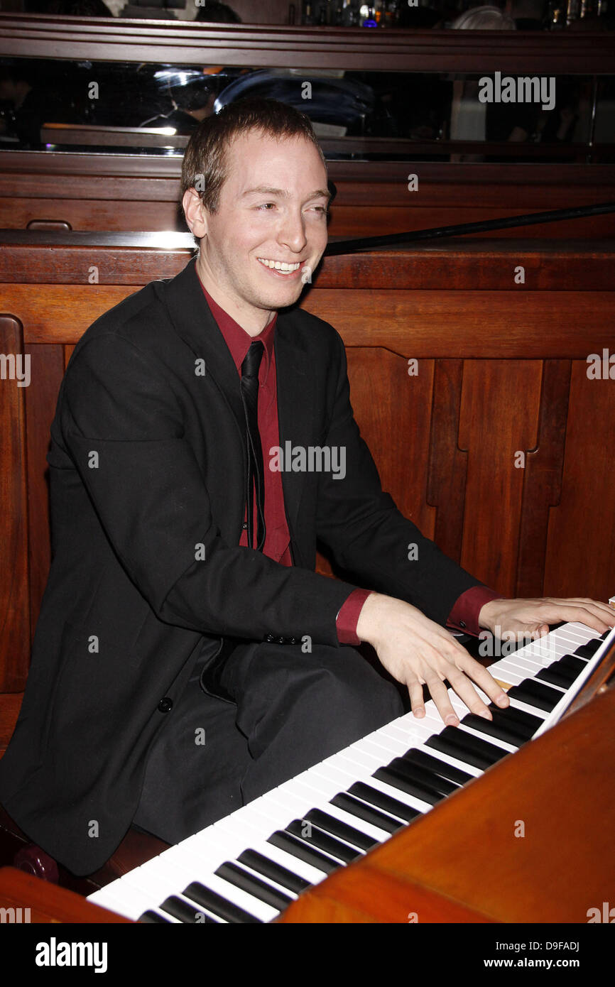 Paul staroba hi-res stock photography and images - Alamy