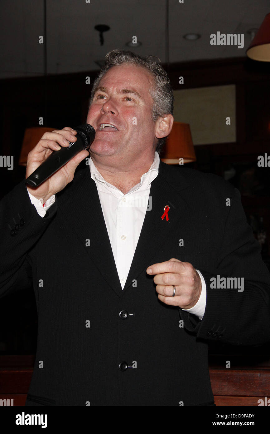 Timothy shew restaurant owner henry hi-res stock photography and images ...