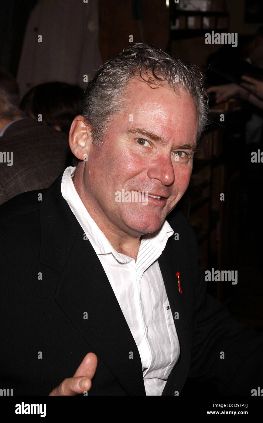 Timothy shew restaurant owner henry hi-res stock photography and images ...