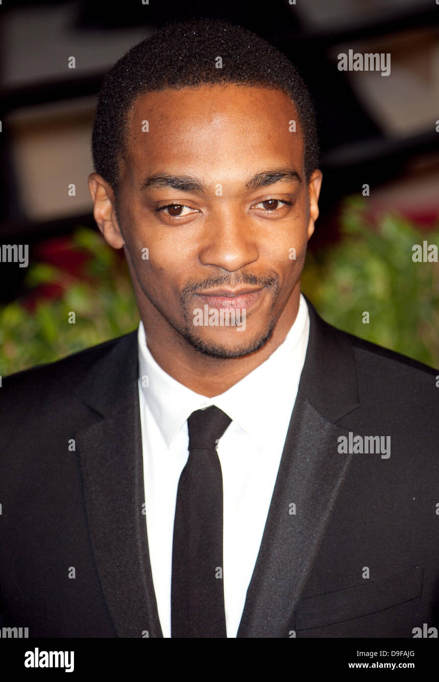 Anthony Mackie 2011 Vanity Fair Oscar Party at Sunset Tower Hotel ...