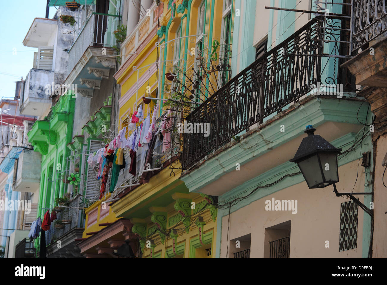 Washing drying on a balcony in Havana, Cuba Stock Photo - Alamy