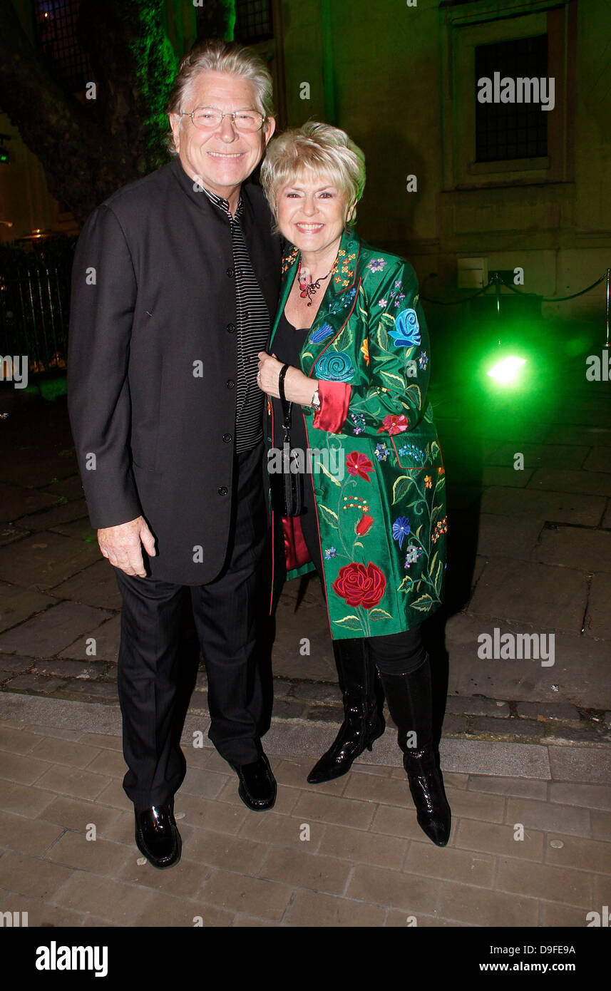 Gloria hunniford and stephen way hi-res stock photography and images ...