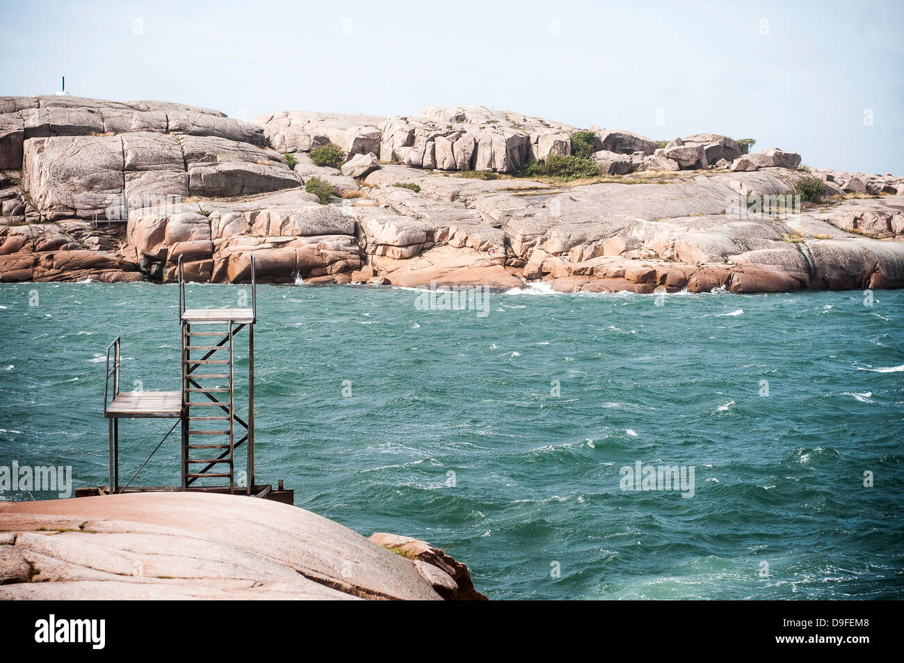 Diving platforms hi-res stock photography and images - Alamy