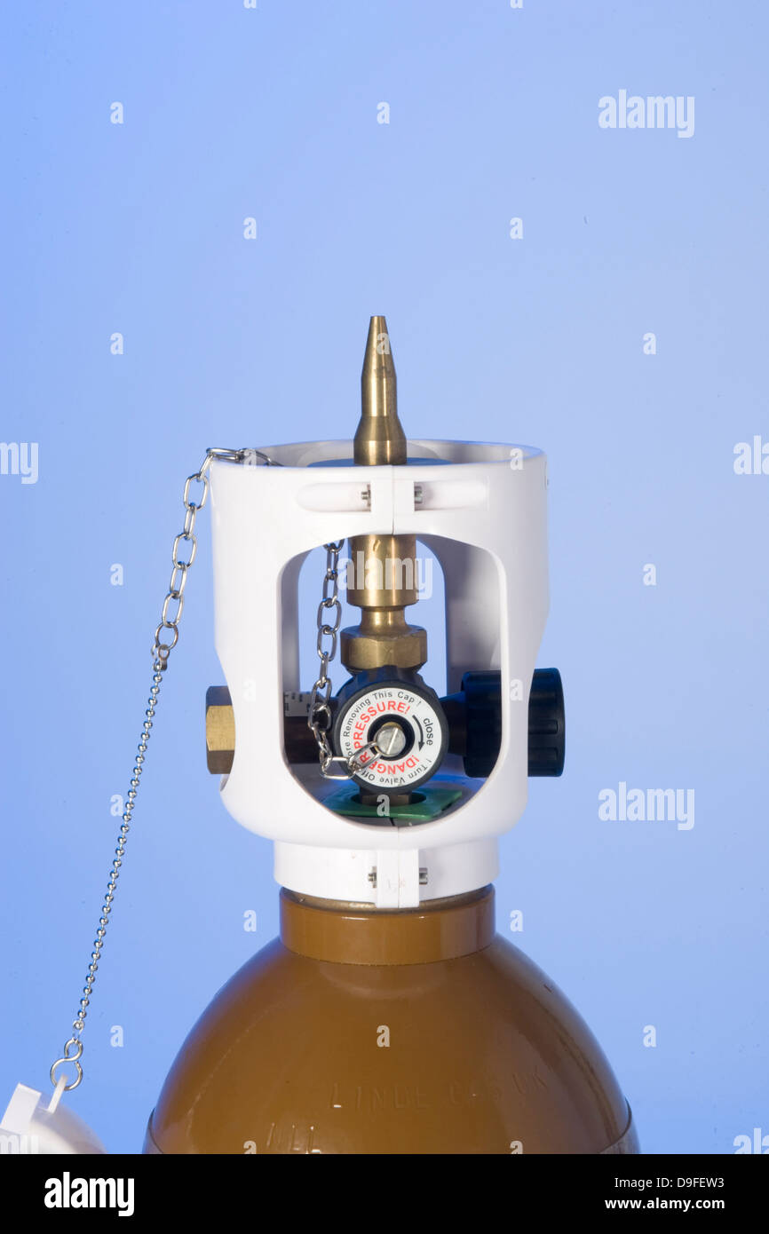 filling Helium party balloons from cylinders Stock Photo - Alamy