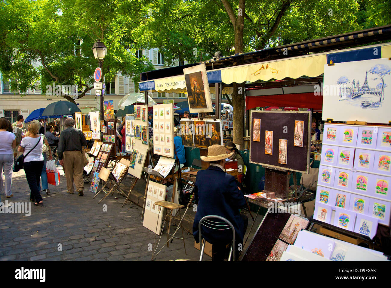 Artists' Market, Montmartre, Paris, France Stock Photo - Alamy