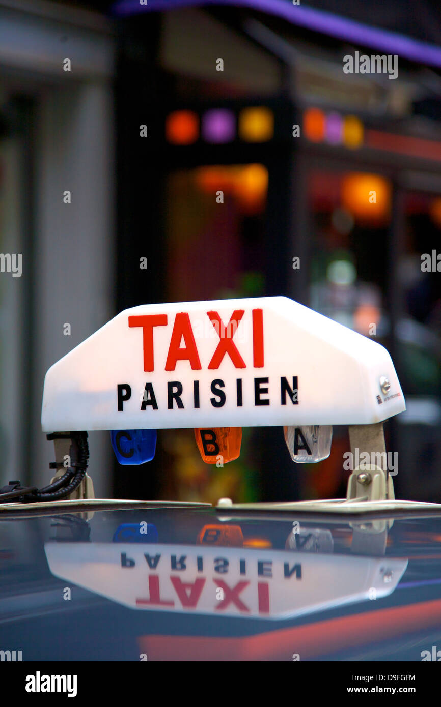 Taxi paris sign hi-res stock photography and images - Alamy