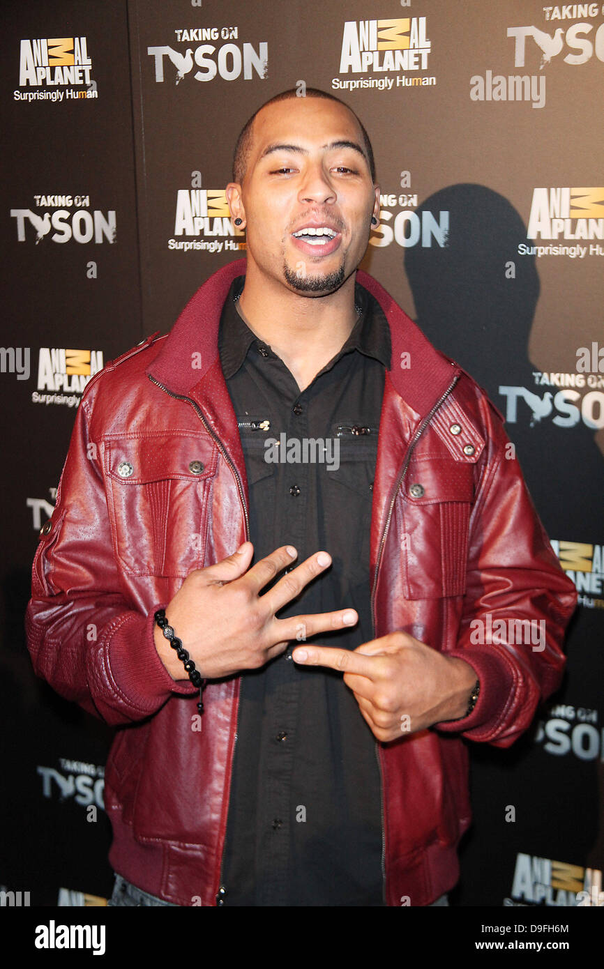 Andrew Quarless, of Green Bay Packers Animal planet presents "Taking on ...