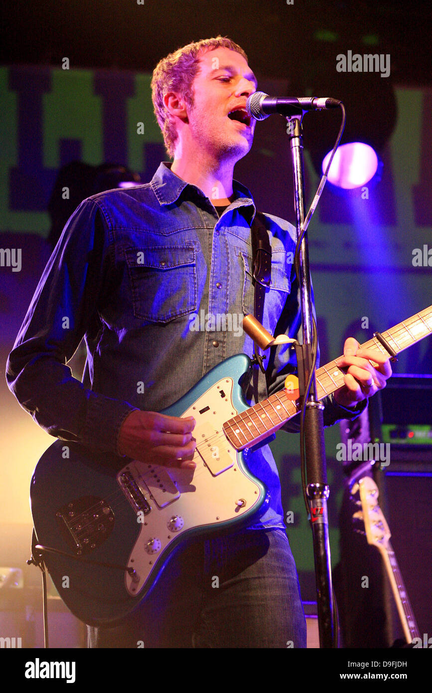 Beady eye hi-res stock photography and images - Alamy