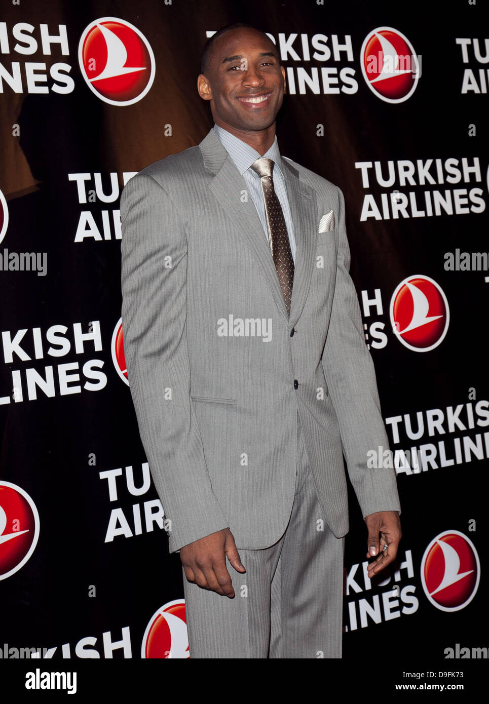 Kobe Bryant Kobe Bryant and Turkish Airlines Red Carpet Celebration for ...