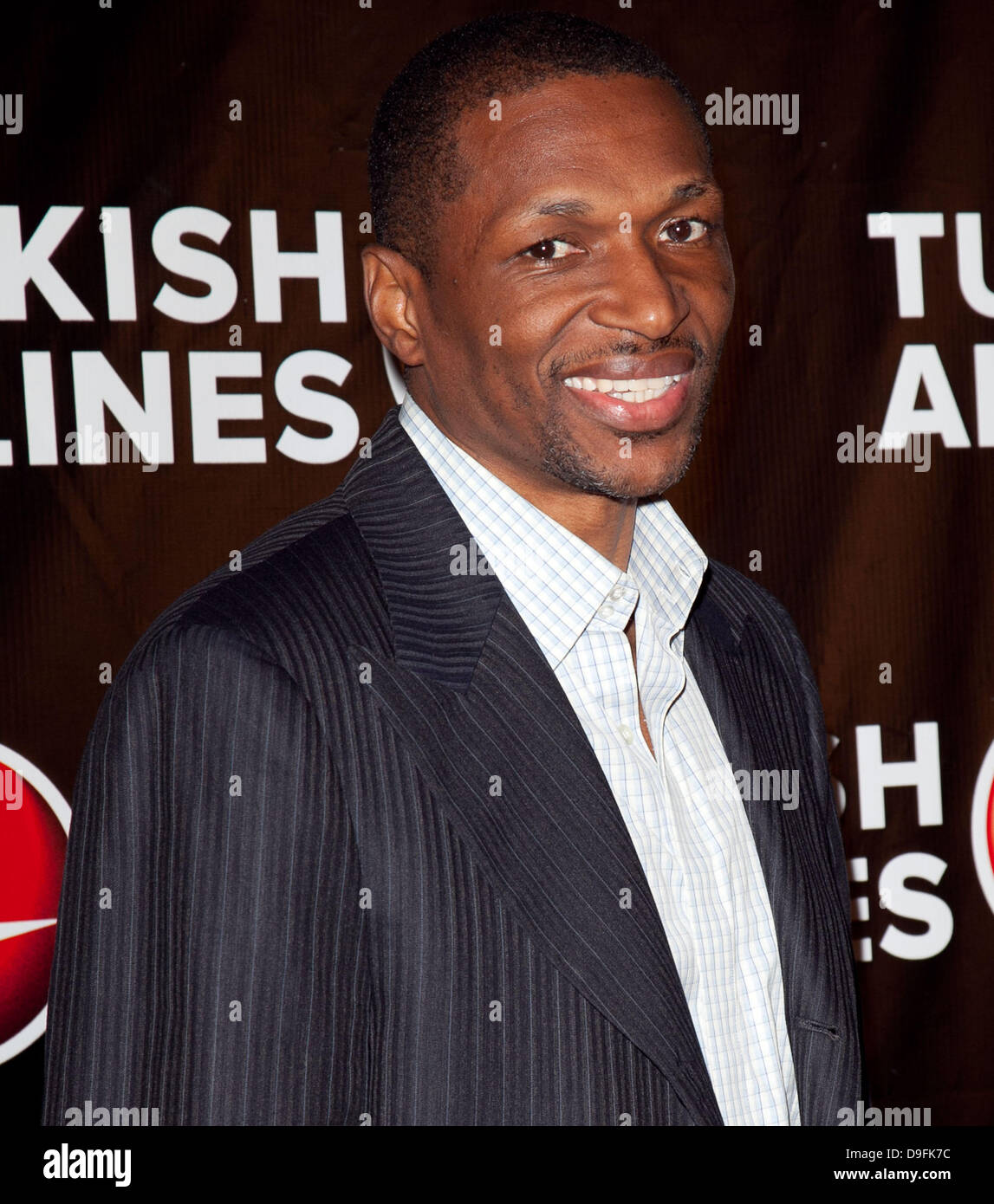 Theo Ratliff Kobe Bryant and Turkish Airlines Red Carpet Celebration ...