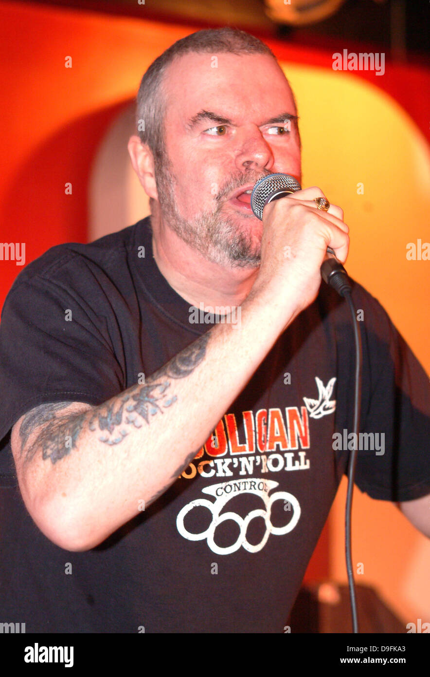 Bushell hi-res stock photography and images - Alamy