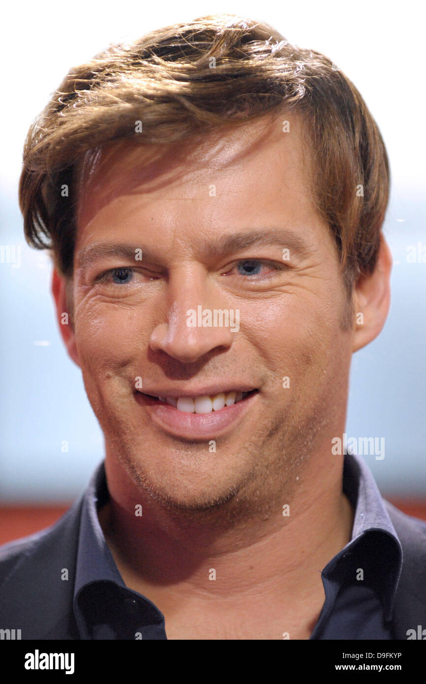 Harry Connick Jr. appearing on CTV's The Marilyn Denis Show promoting ...