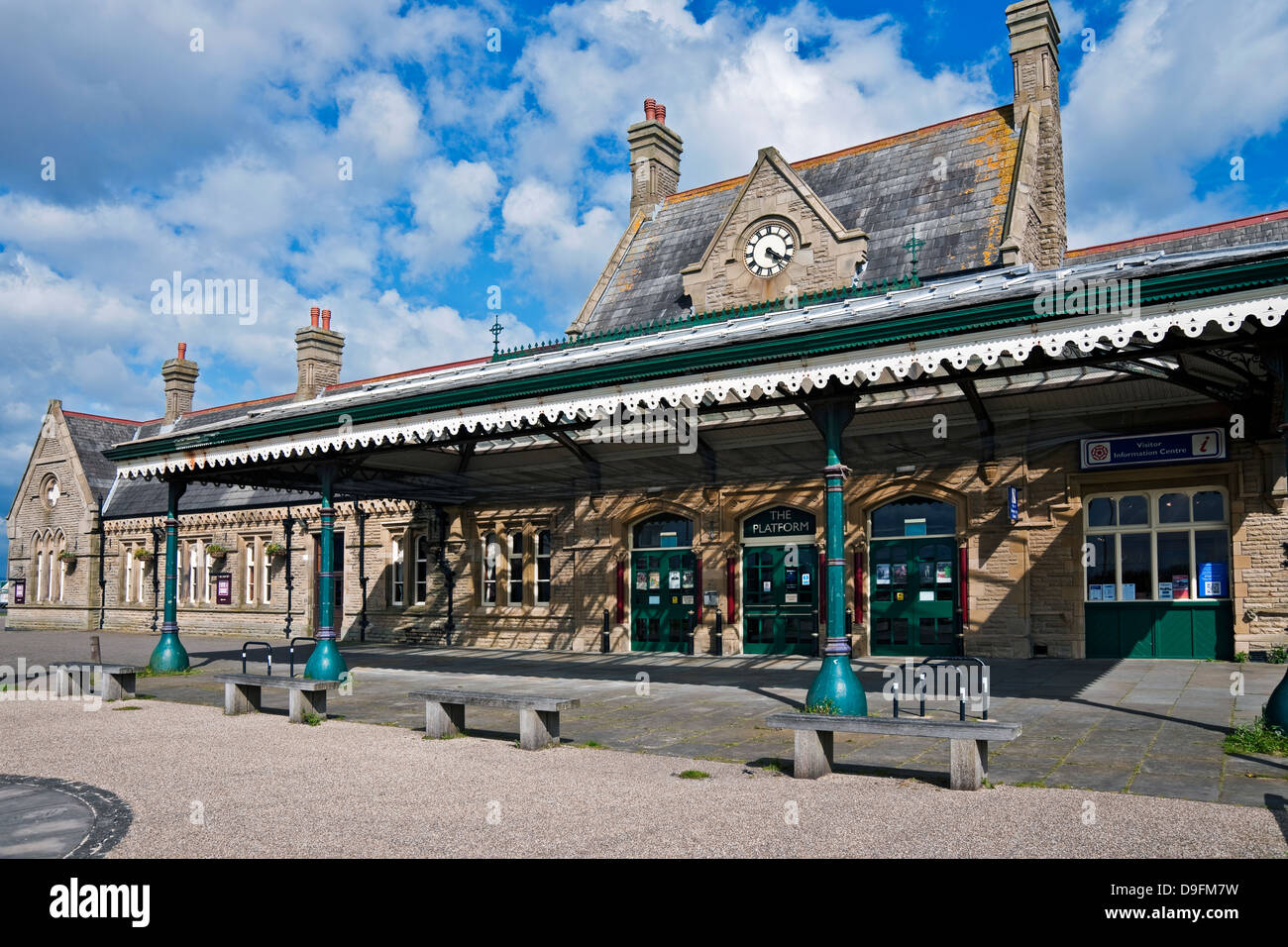 Morecambe railway station hi-res stock photography and images - Alamy