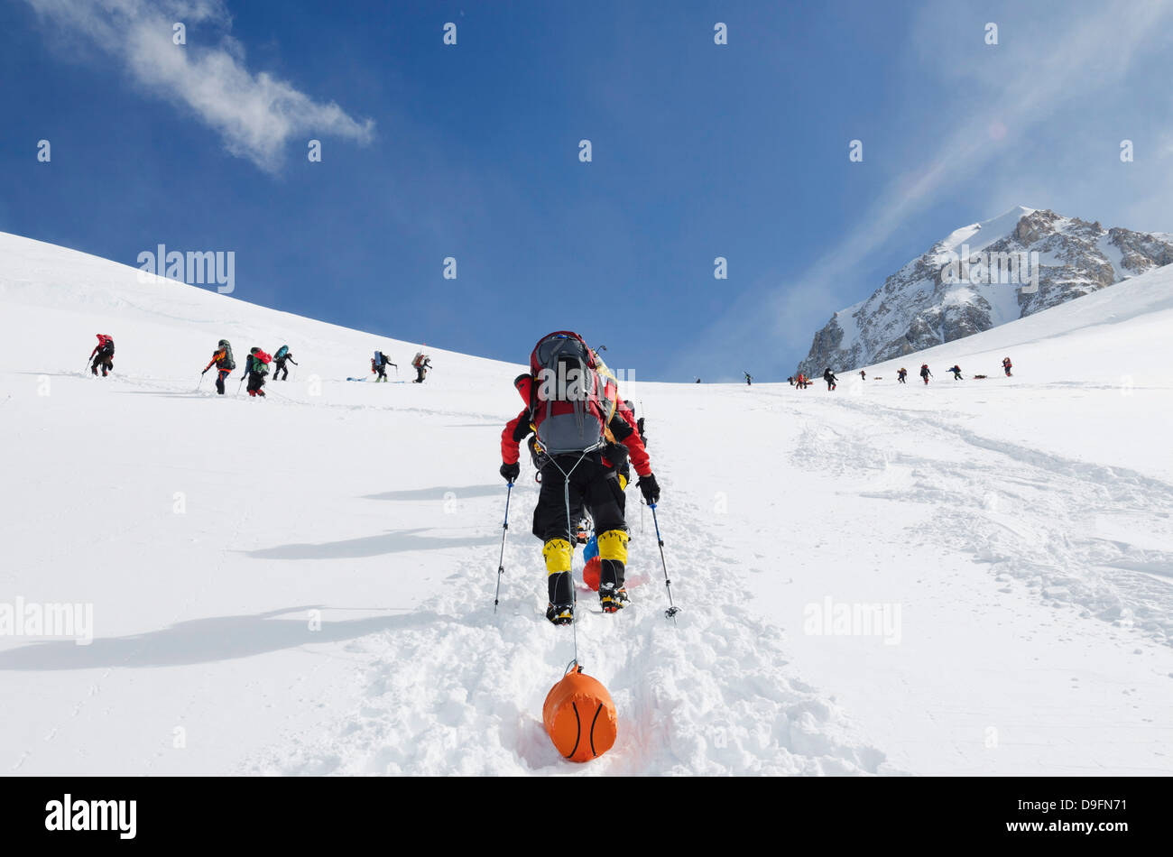 Climbing expedition on Mount McKinley, 6194m, Denali National Park ...
