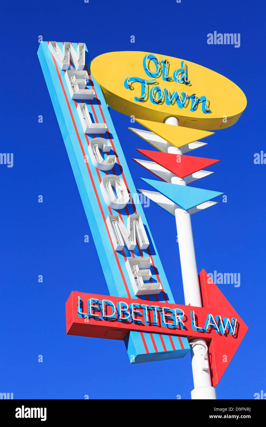 Old town welcome sign cottonwood hi-res stock photography and images ...