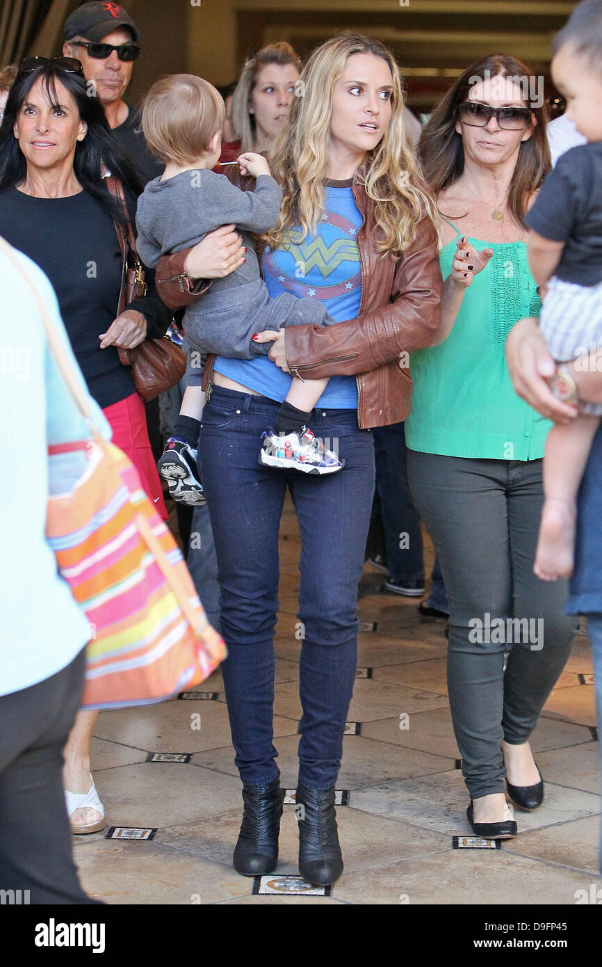 Moira Fiore, Bob Sheen and Brooke Mueller Brooke Mueller leaving The ...