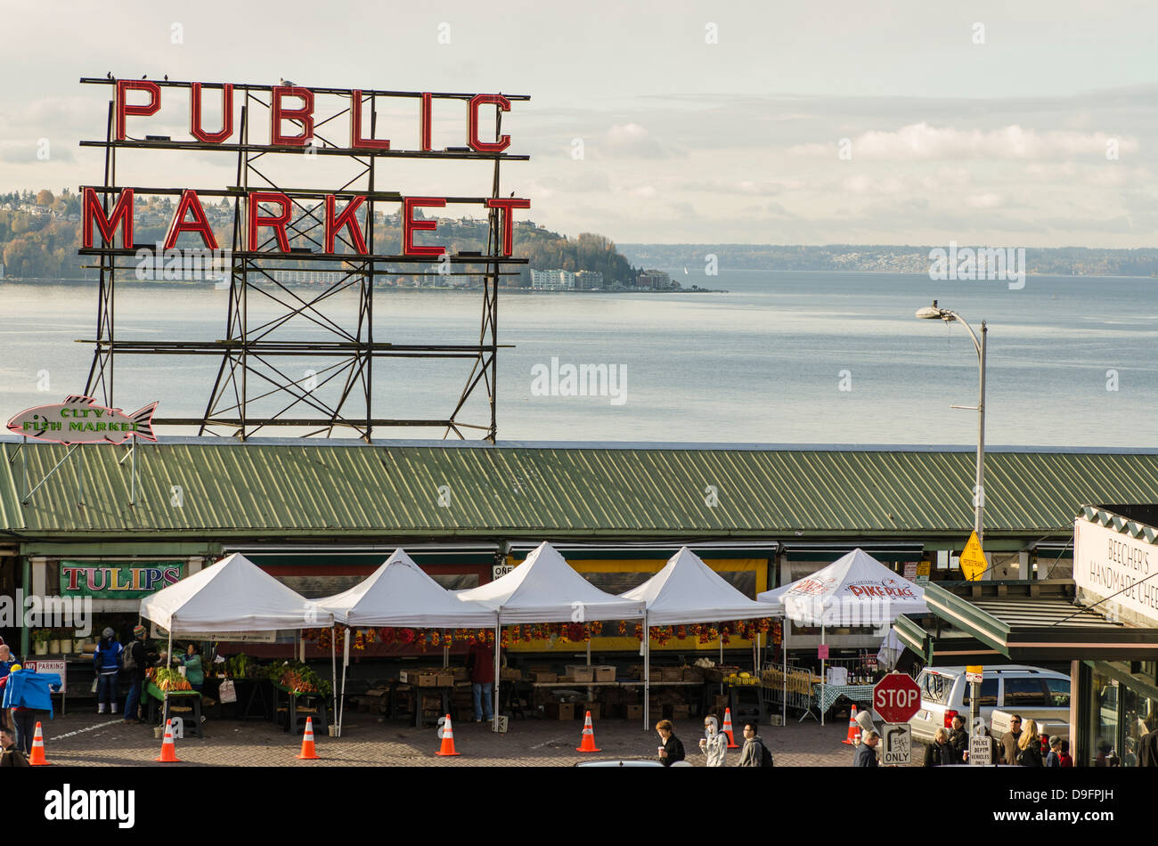 Market place from above hi-res stock photography and images - Alamy