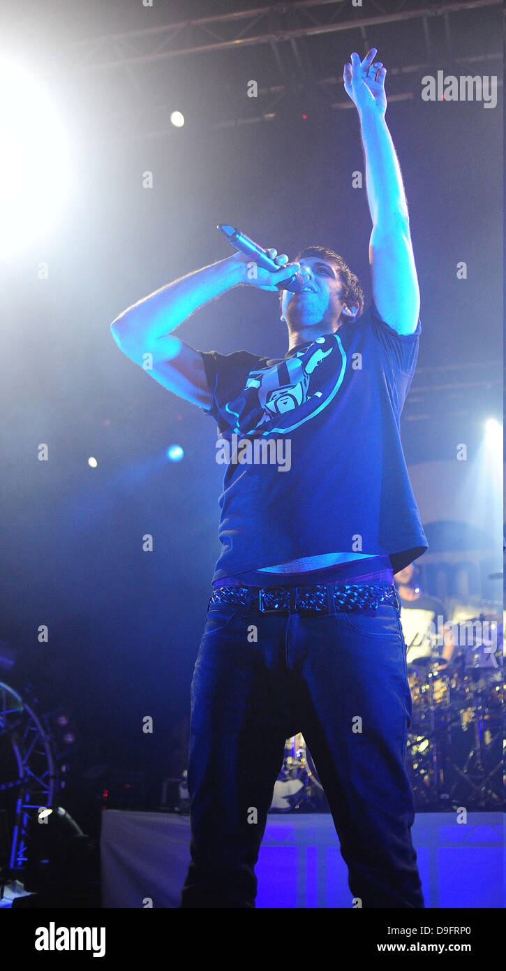Example elliot gleave hi-res stock photography and images - Alamy