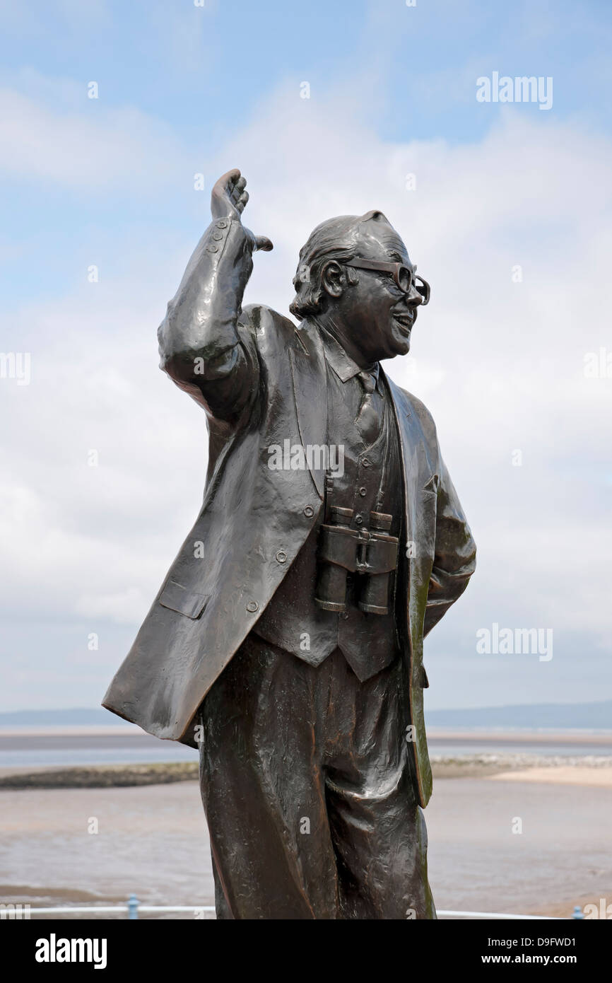 Statue comedian eric morecambe on hi-res stock photography and images ...