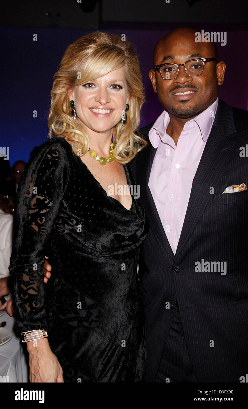 The mindy projects hi-res stock photography and images - Alamy