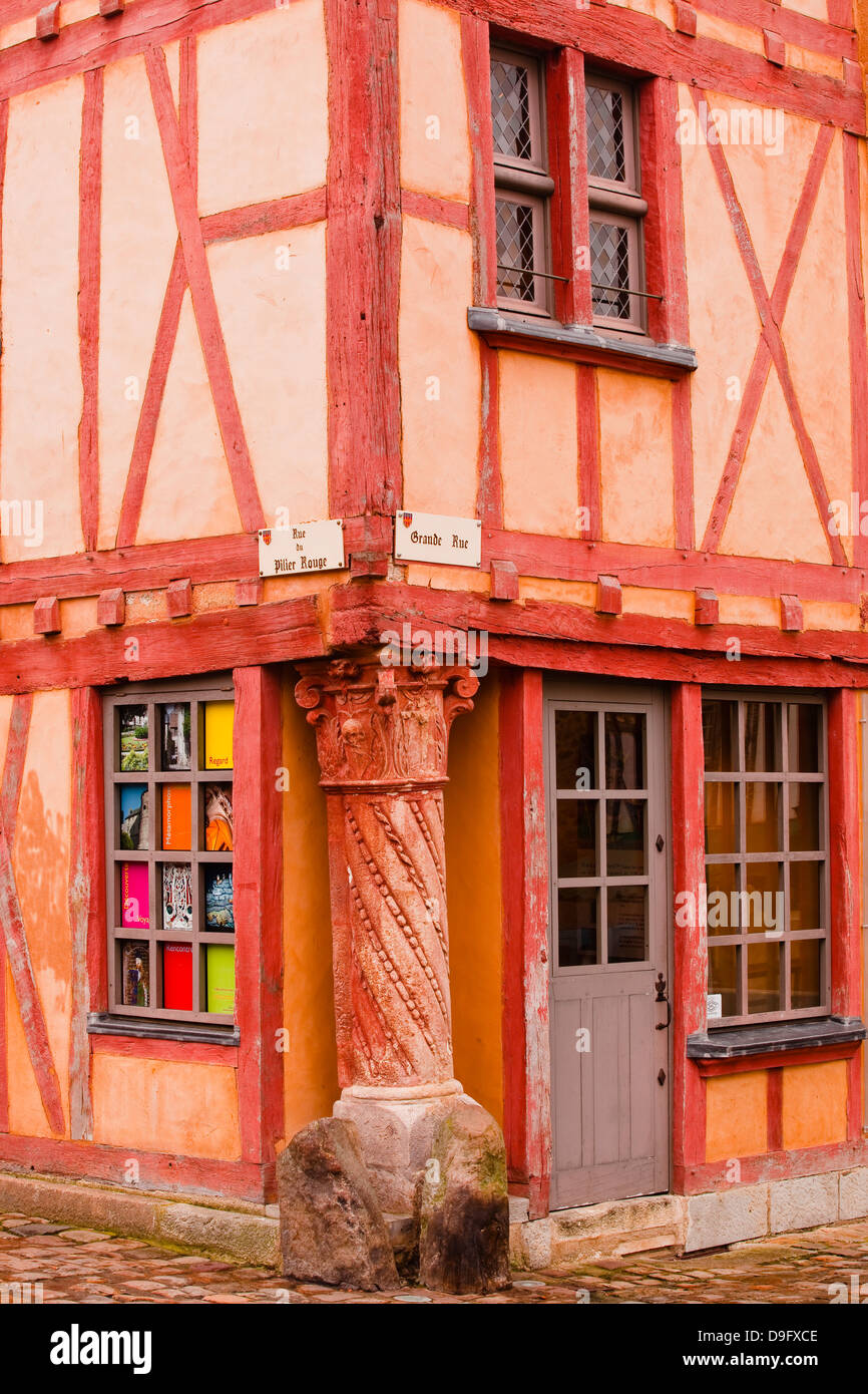 Pilier High Resolution Stock Photography and Images - Alamy