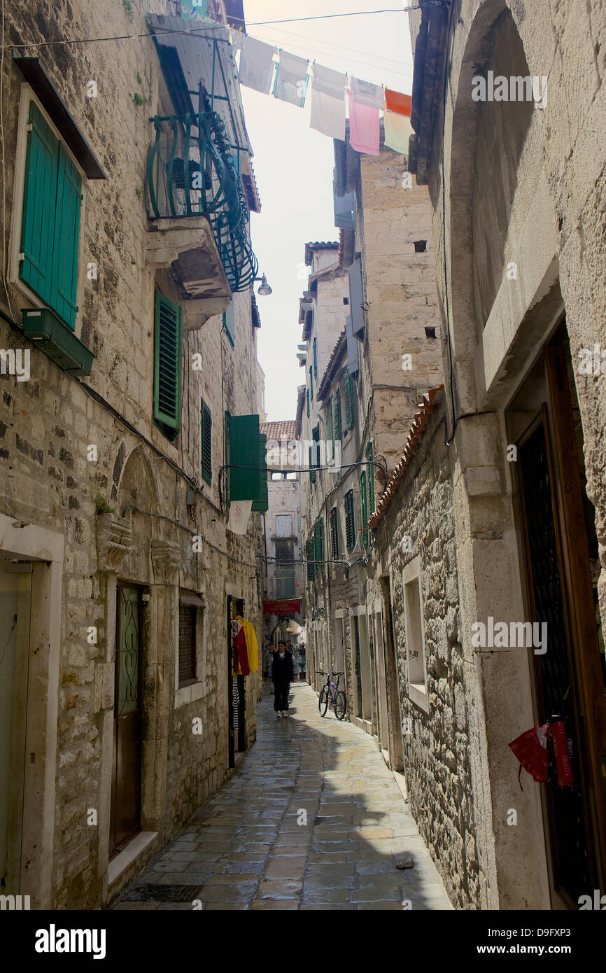 Back street with traditional stone buildings in Split, Croatia Stock ...